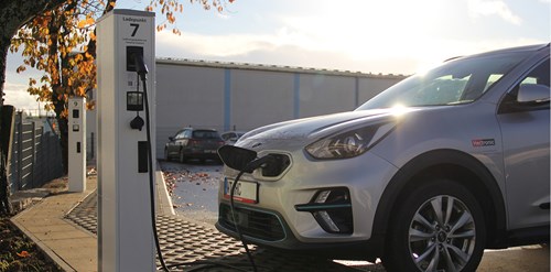 Hectronic: Charging as Easy as Refueling